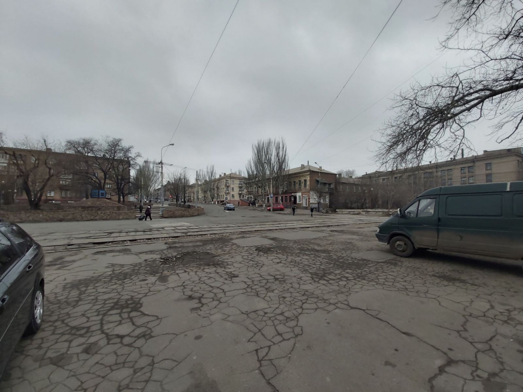 Mariupol, Ukraine: Town Center - Dutton Architects