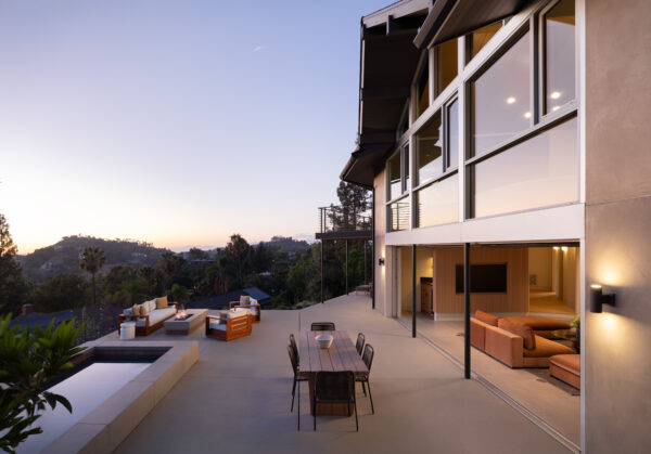 Dutton Architects Tustin Hills Residence rear elevation - Dutton Architects